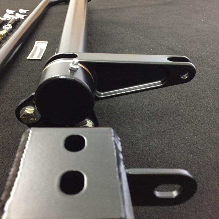 Anti-Roll Bar / Panhard Bar Assembly (05-14 Mustang) - TRZ Motorsports